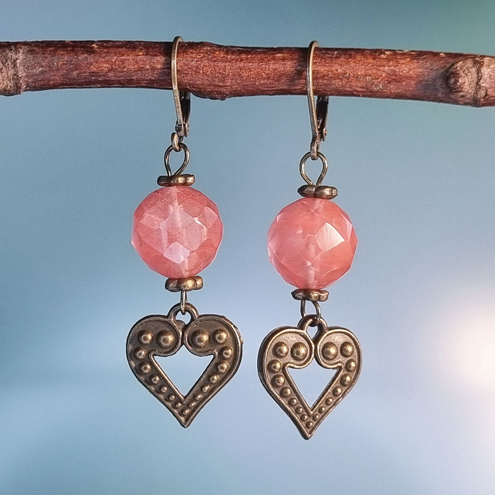 Vyšninio kvarco auskarai su širdele - pagaminti rankomis!